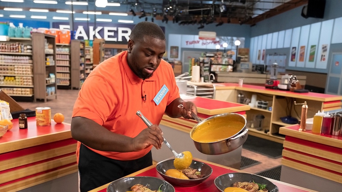 Family Food Feud Thanksgiving - Guy's Grocery Games (Season 19, Episode ...