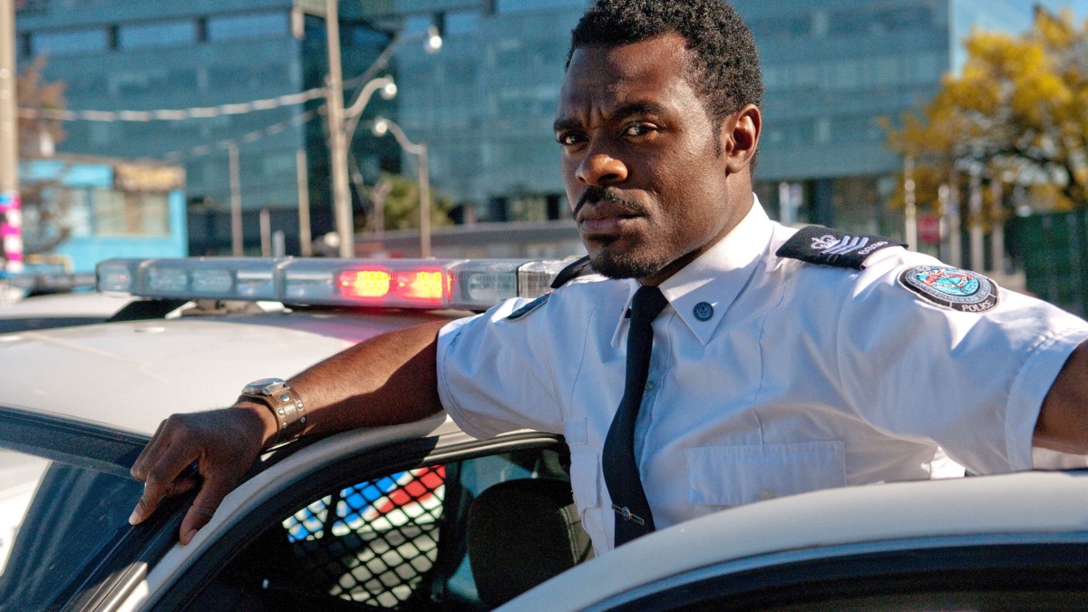 ‎Butterflies - Rookie Blue (Series 2, Episode 1) - Apple TV (IN)