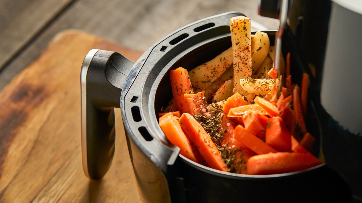 ‎Takeaways Made Easy - Air Fryers Made Easy (Series 1, Episode 3 ...