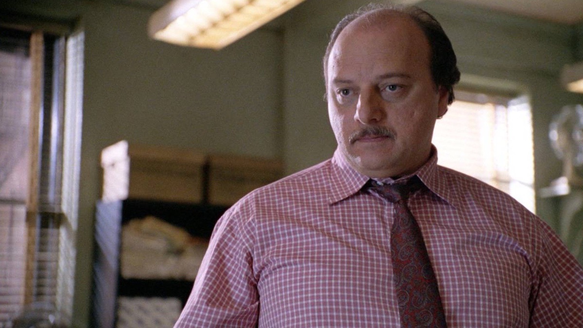 ‎Oscar, Meyer, Wiener - NYPD BLUE (Series 1, Episode 10) - Apple TV ...