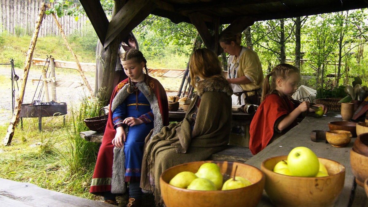 The Otter - Gudrun: The Viking Princess (Season 1, Episode 2) - Apple TV