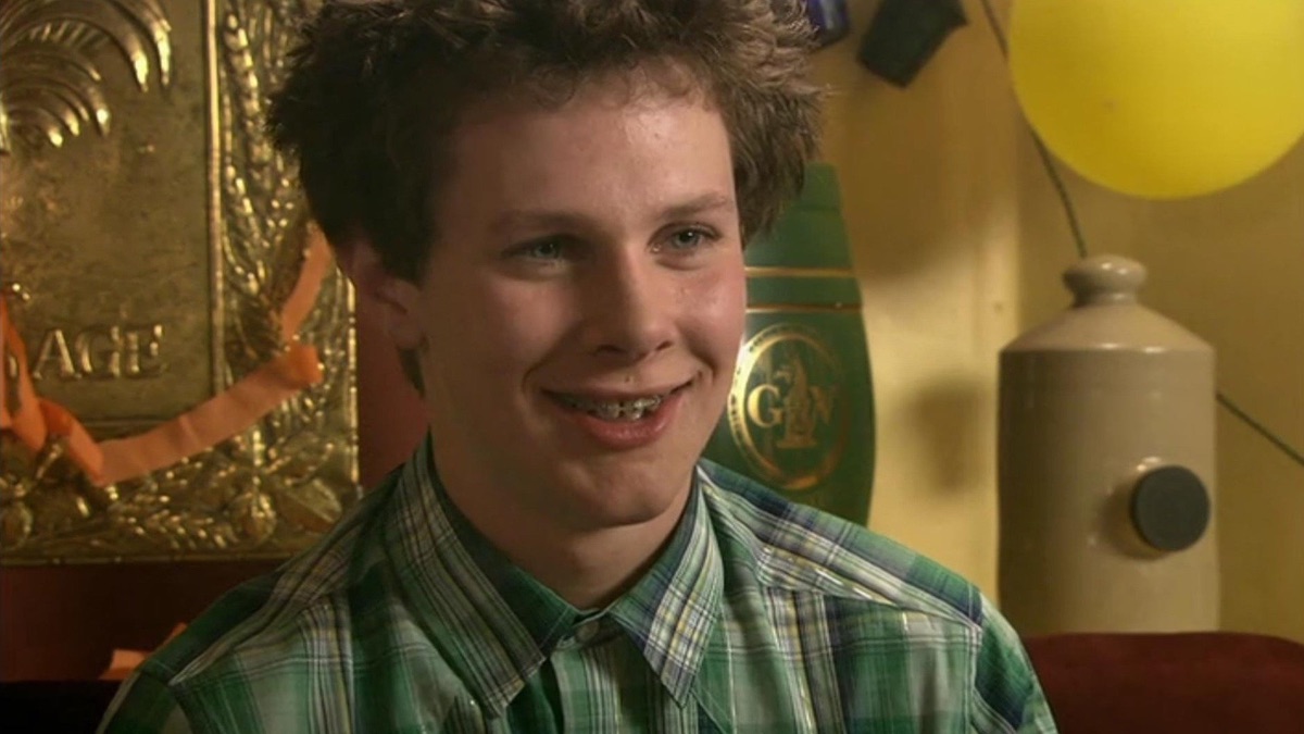 Cook - Skins (Season 3, Episode 2) | Apple TV