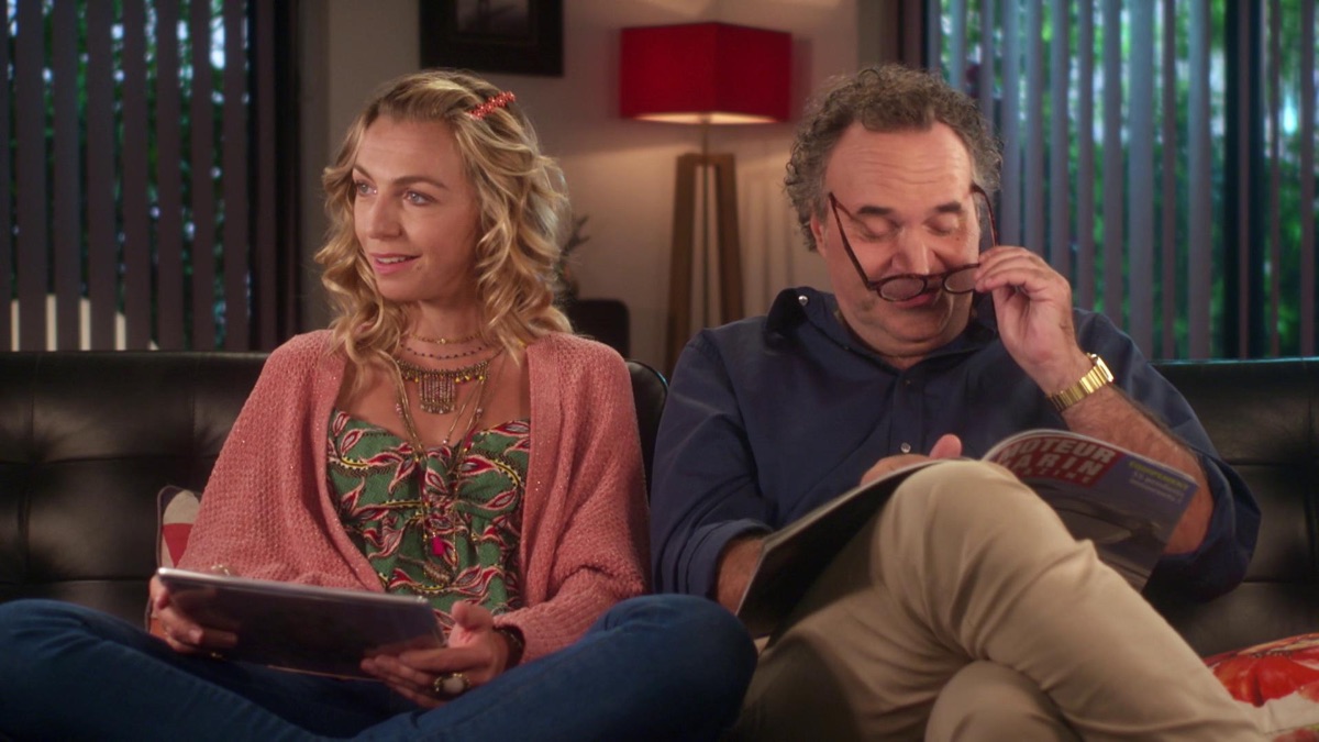 ‎Scènes de ménages 06h50 6/04/25 - Scènes de ménages - Apple TV (FR)