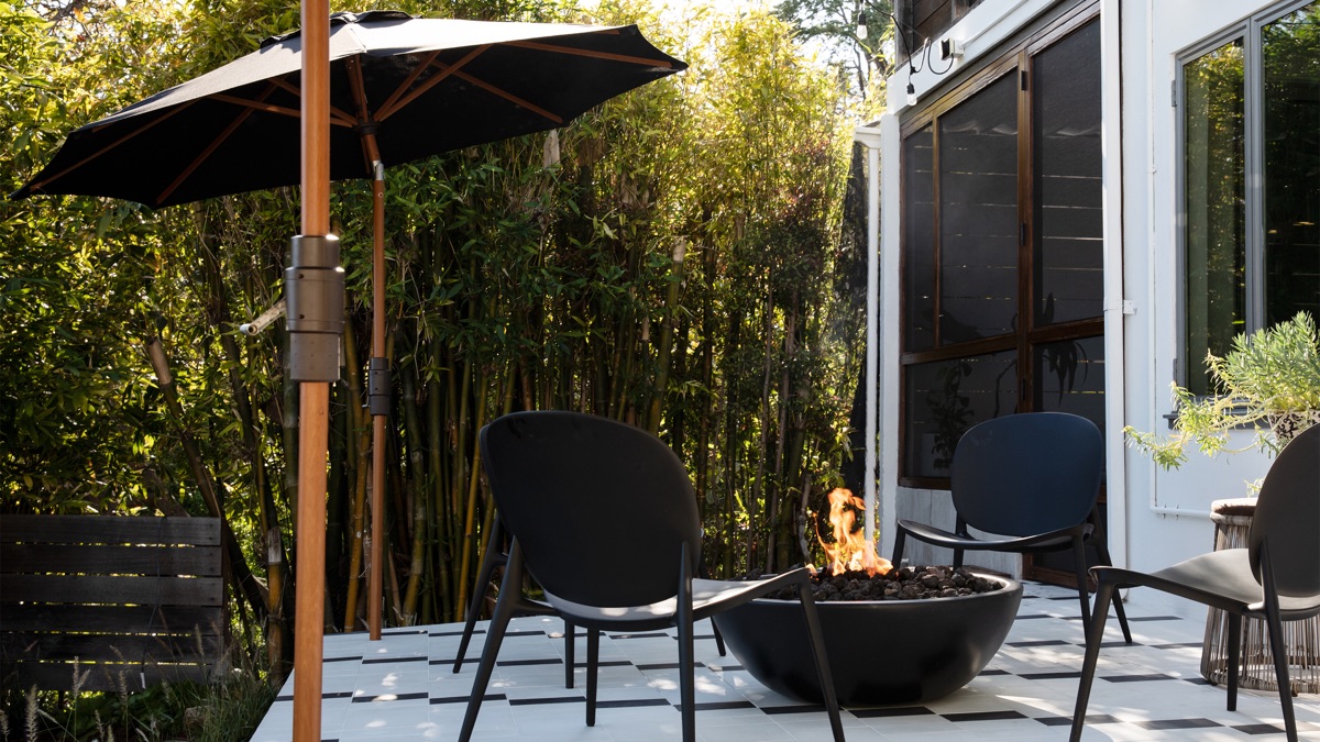 Midcentury Modern Living - Capturing Home (Season 2, Episode 9) - Apple TV