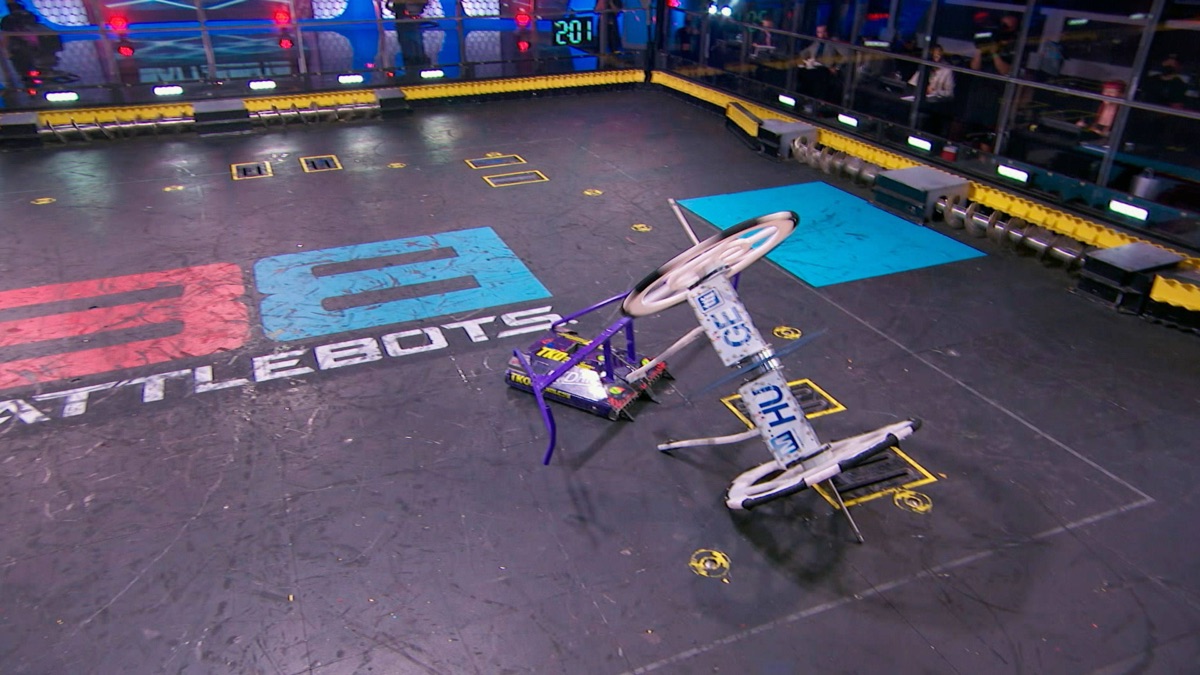Hunter or Hunted? Part One - Battlebots (Series 5, Episode 109) - Apple ...