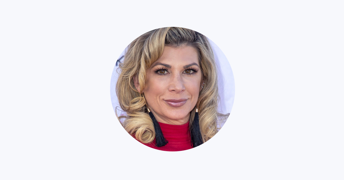 ‎Alexis Bellino - Apple