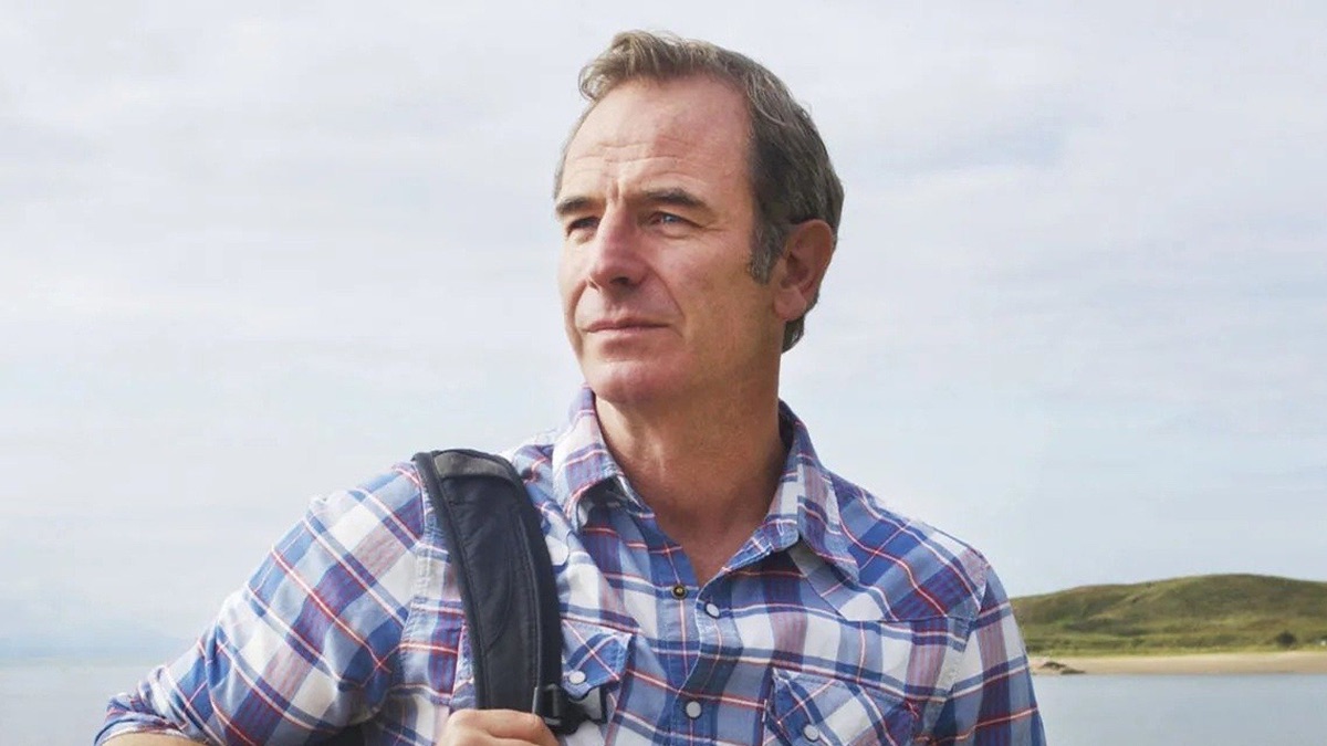 Robson Green's Coastal Lives - Apple TV