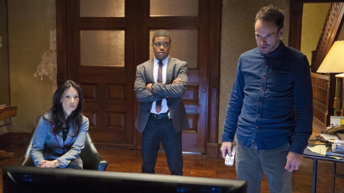 The Long Fuse - Elementary (Series 1, Episode 8) - Apple TV (PL)