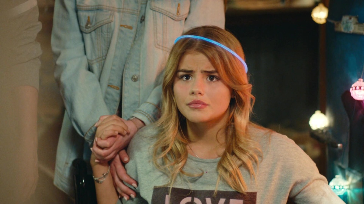 ‎Серия 109 — Улица (сезон 1, серия 109) — Apple TV (RU)