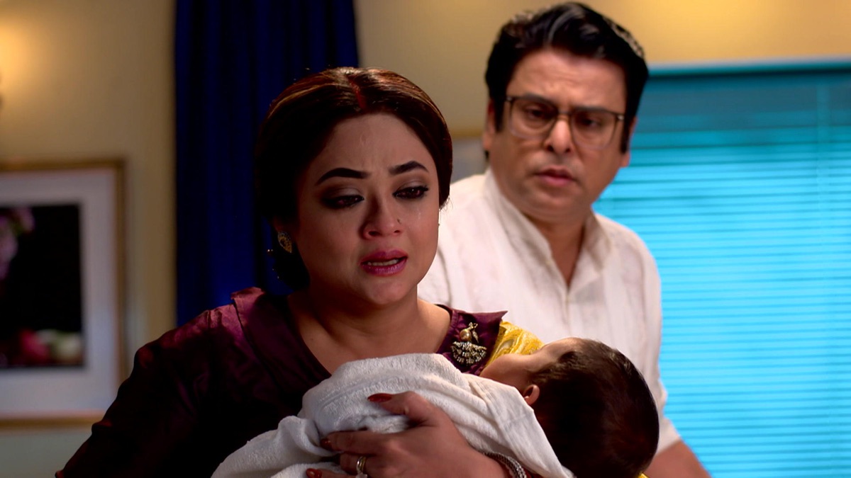 Labonyo's Shocking Move - Anurager Chhowa (Season 1, Episode 205 ...