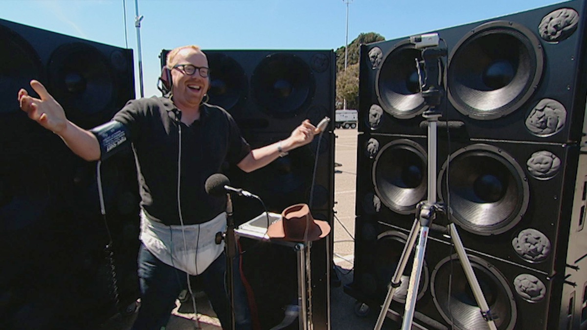 Brown Note - MythBusters (Season 3, Episode 3) - Apple TV