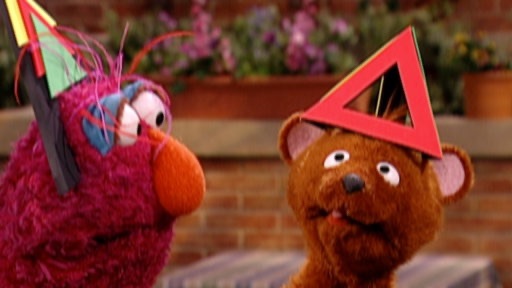 ‎Baby Bear....Triangle Lover of the Day - Sesame Street (Season 38 ...