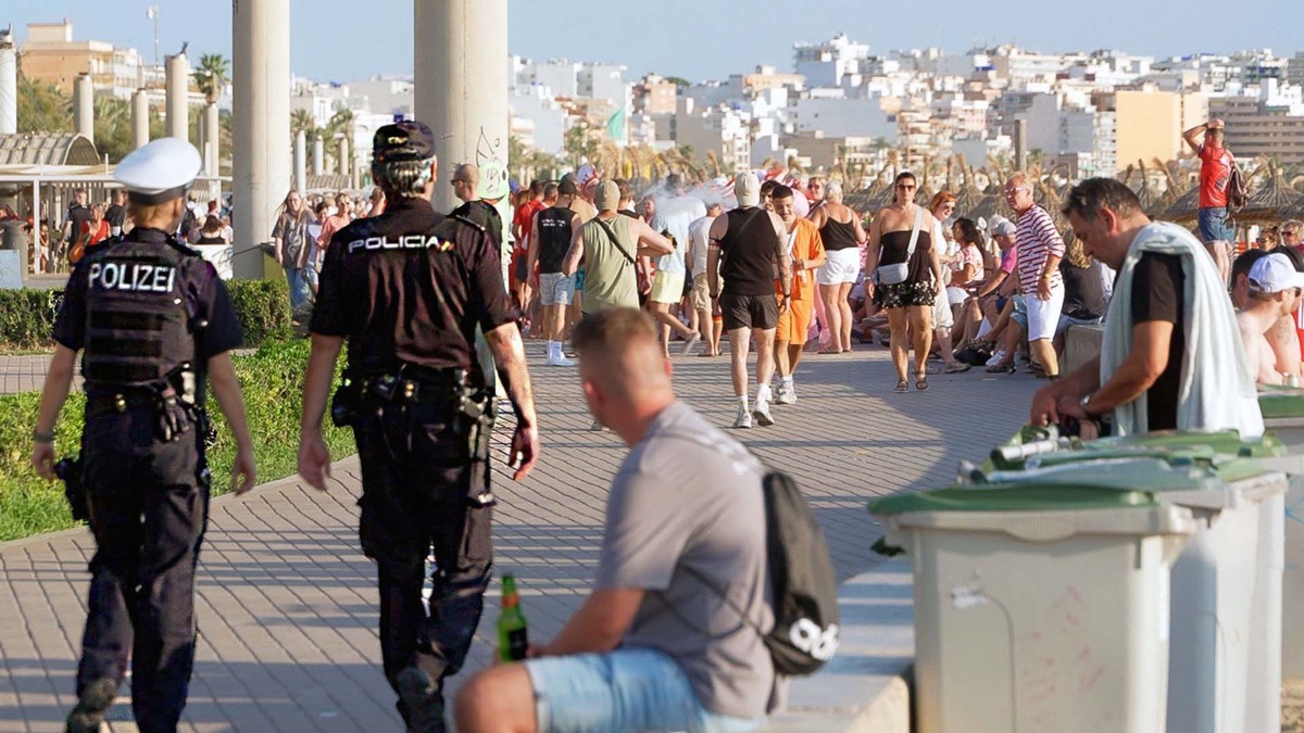 Mallorca: turismo de masas y alcohol - ARTE Regards - Apple TV (ES)