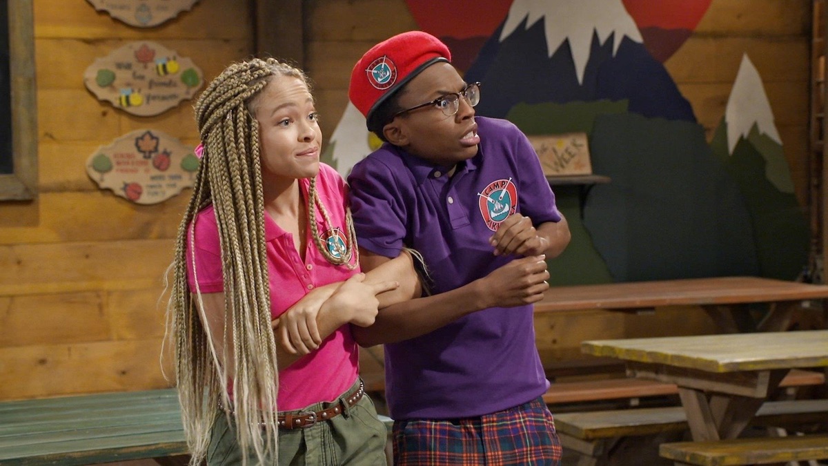 Tentacle Difficulties - Bunk'd (Series 5, Episode 4) - Apple TV (SA)