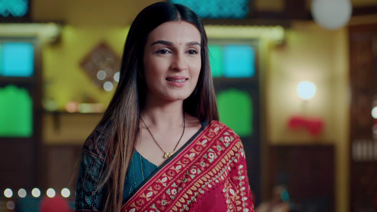 A Surprise For Dhara - Pandya Store (Season 1, Episode 37) - Apple TV