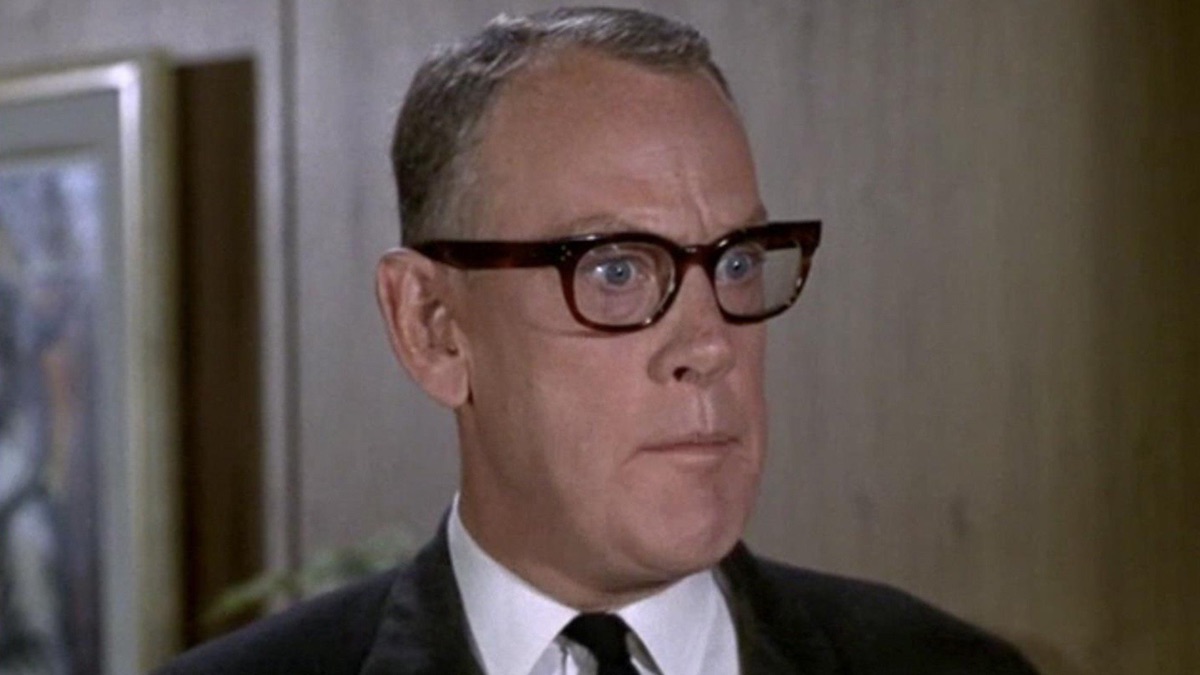 Bewitched, Bothered and Infuriated - Bewitched (Season 3, Episode 31 ...