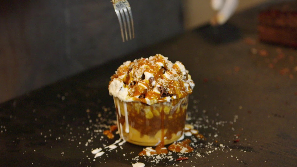 ‎Twisted Pot Luck – Deliciously Twisted Classics (Season 1, Episode 20 ...