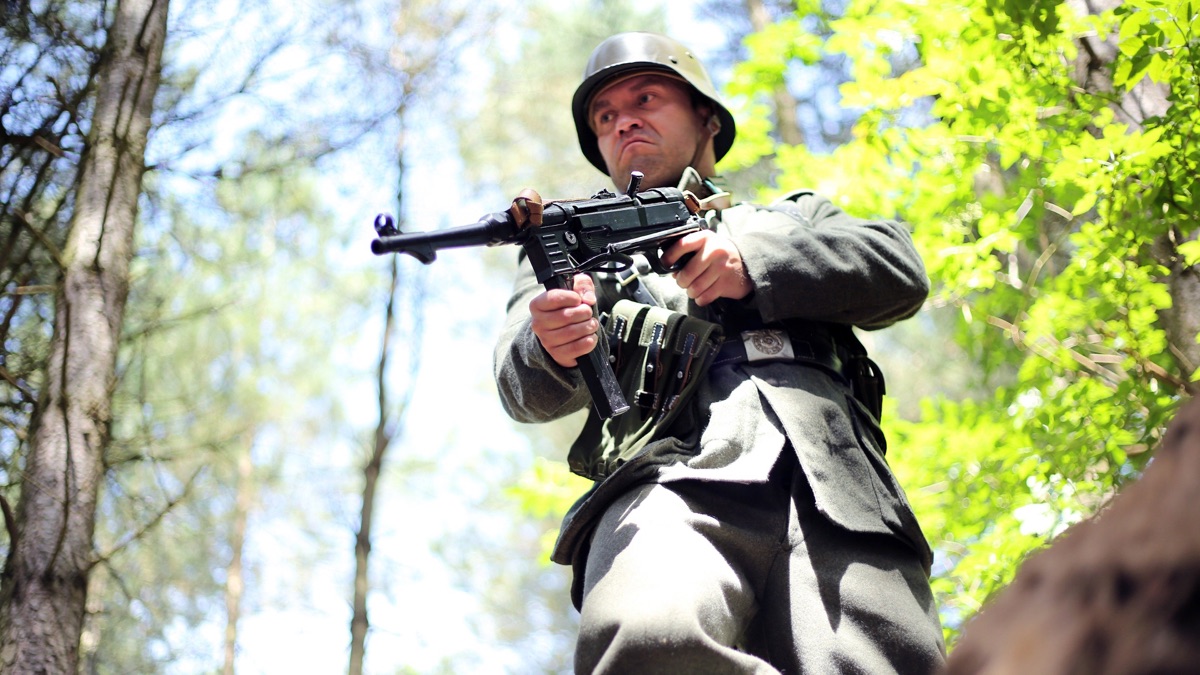 巨大組織:親衛隊・ナチス･ドイツの巨大建造物 独ソ戦（シーズン2、第3話） - Apple TV (日本)