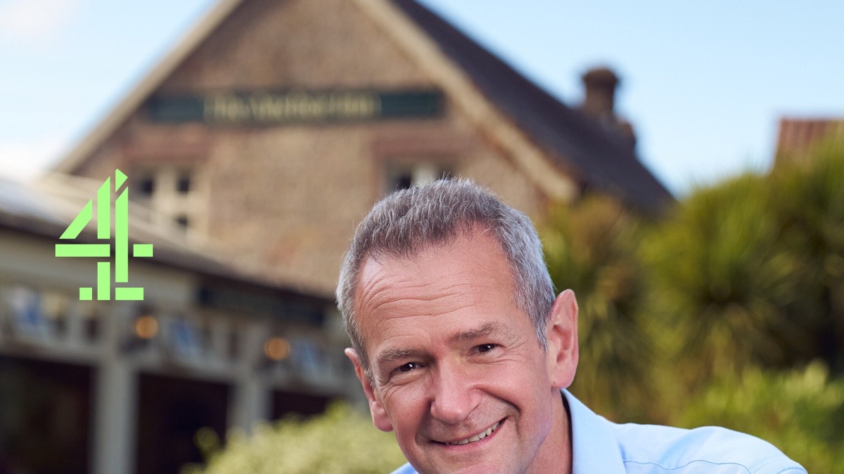 ‎Perfect Pub Walks with Alexander Armstrong - Apple TV