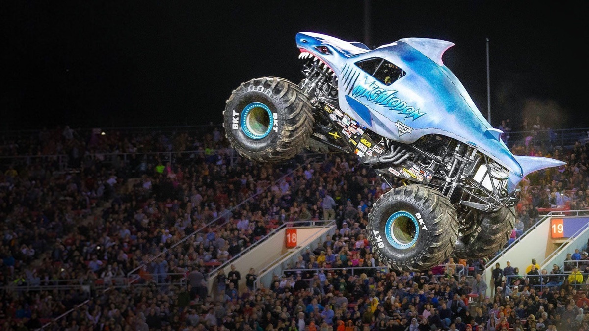 Monster Team Challenge - Monster Jam (Series 19, Episode 201) - Apple ...