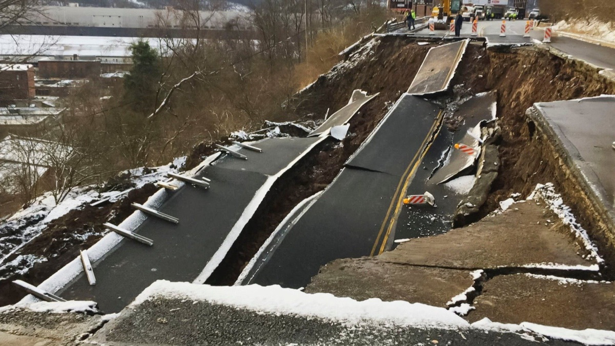 Pittsburgh Landslide – Engineering Catastrophes (Season 4, Episode 10 ...