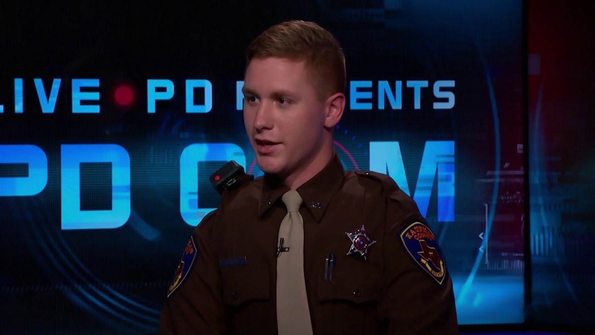 38 - Live PD Presents: PD Cam (Season 3, Episode 6) - Apple TV