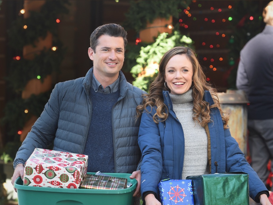 Check Inn to Christmas - Apple TV