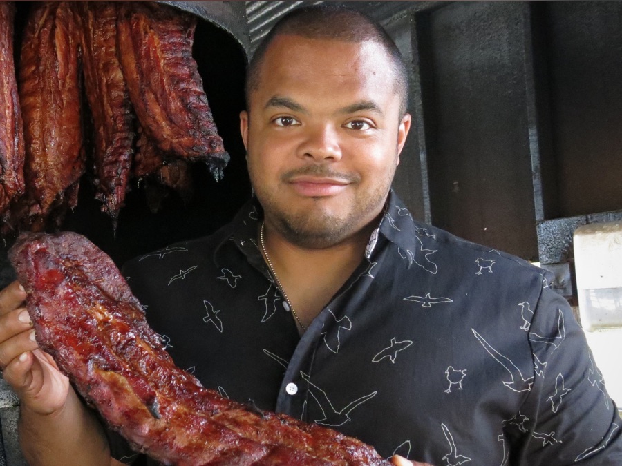 Man Fire Food - Apple TV