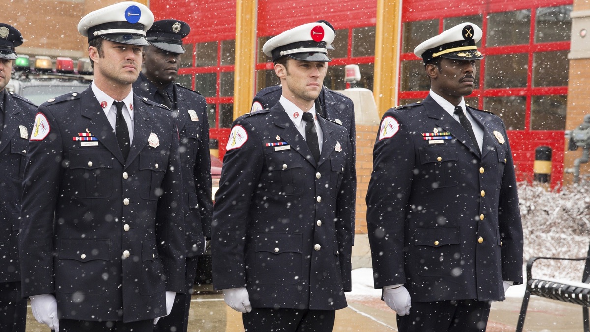 Carry Their Legacy - Chicago Fire (Series 5, Episode 19) - Apple TV (SK)