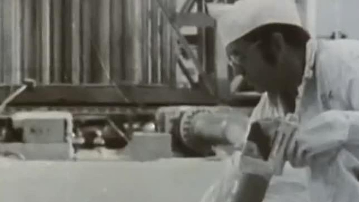 Building Bombs - Apple TV