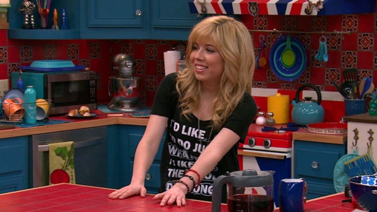 Sam And Cat Kitchen