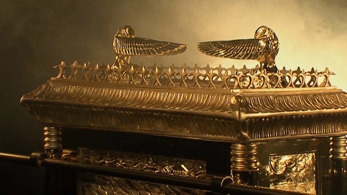 ‎Aliens And The Lost Ark - Ancient Aliens (saison 6, épisode 10 ...