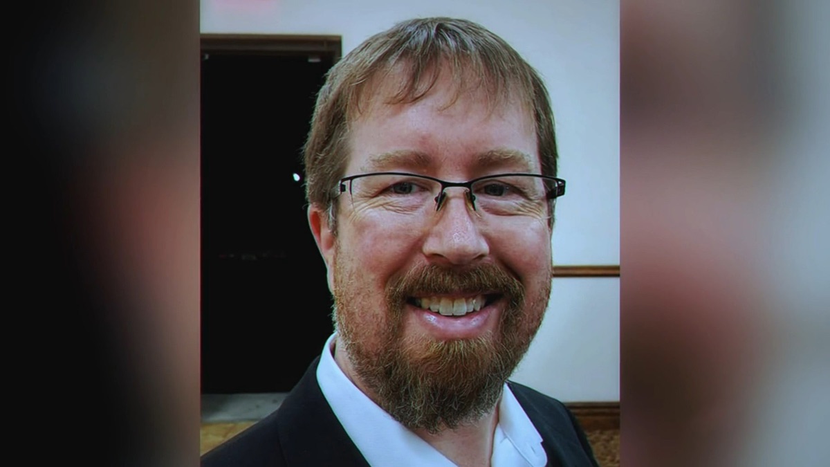 Her Husband's Murder – Killer Cases (Season 4, Episode 11) - Apple TV (CA)