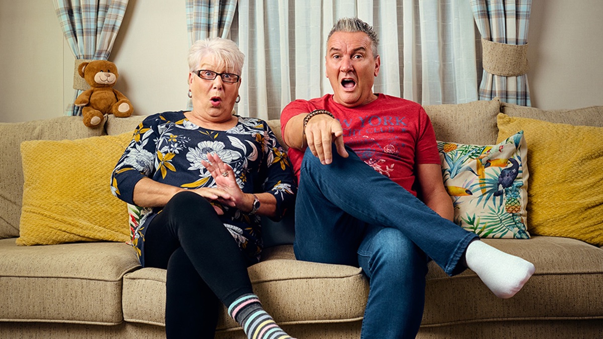 Series 23 Episode 2 - Gogglebox (Series 23, Episode 2) - Apple TV (UK)