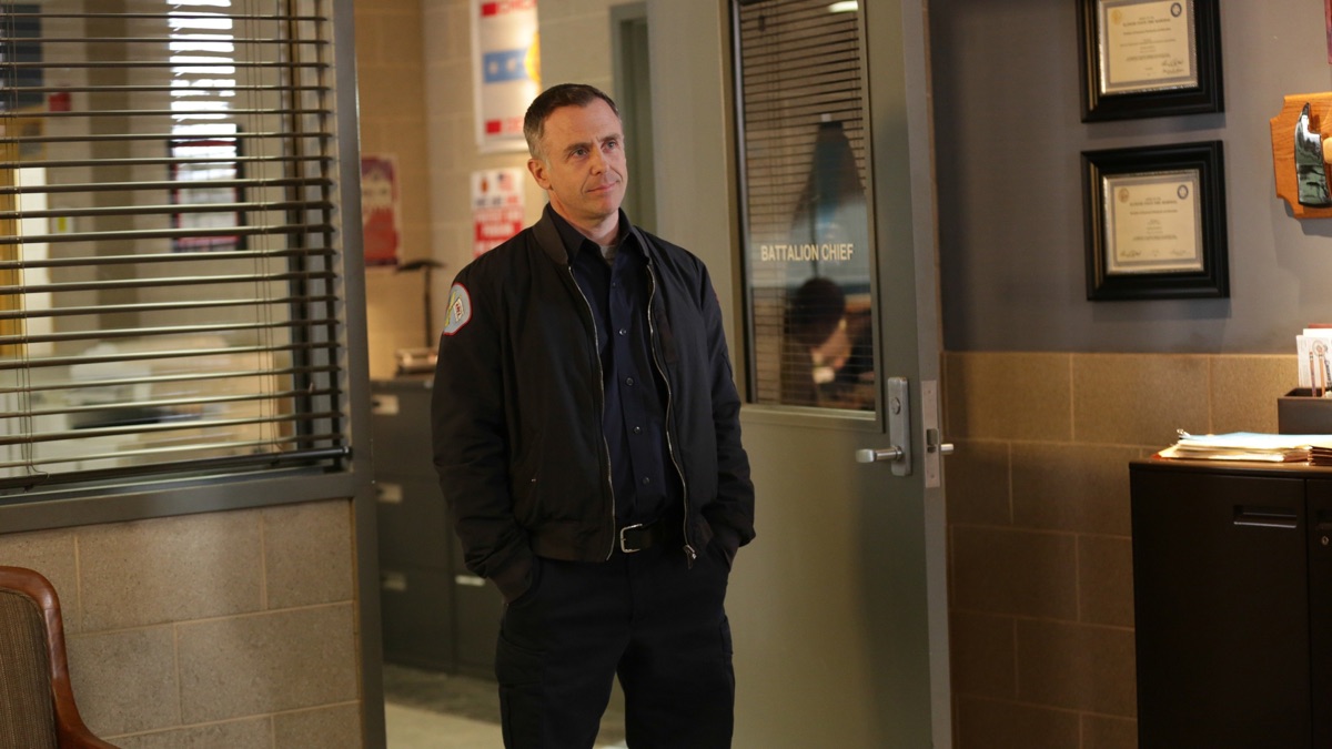 Hasta que te eleves del suelo - Chicago en llamas (temporada 2 ...