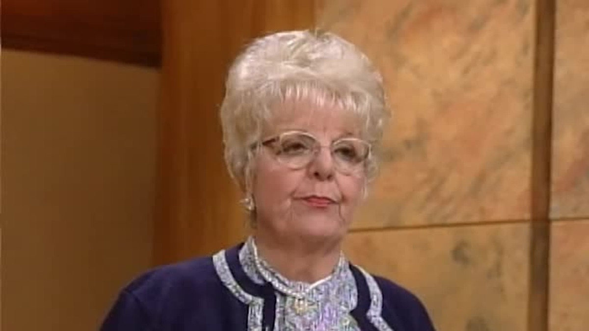Cat Attack; Pizza Man, Dog Bite – Judge Wapner’s Animal Court (Season 1 ...
