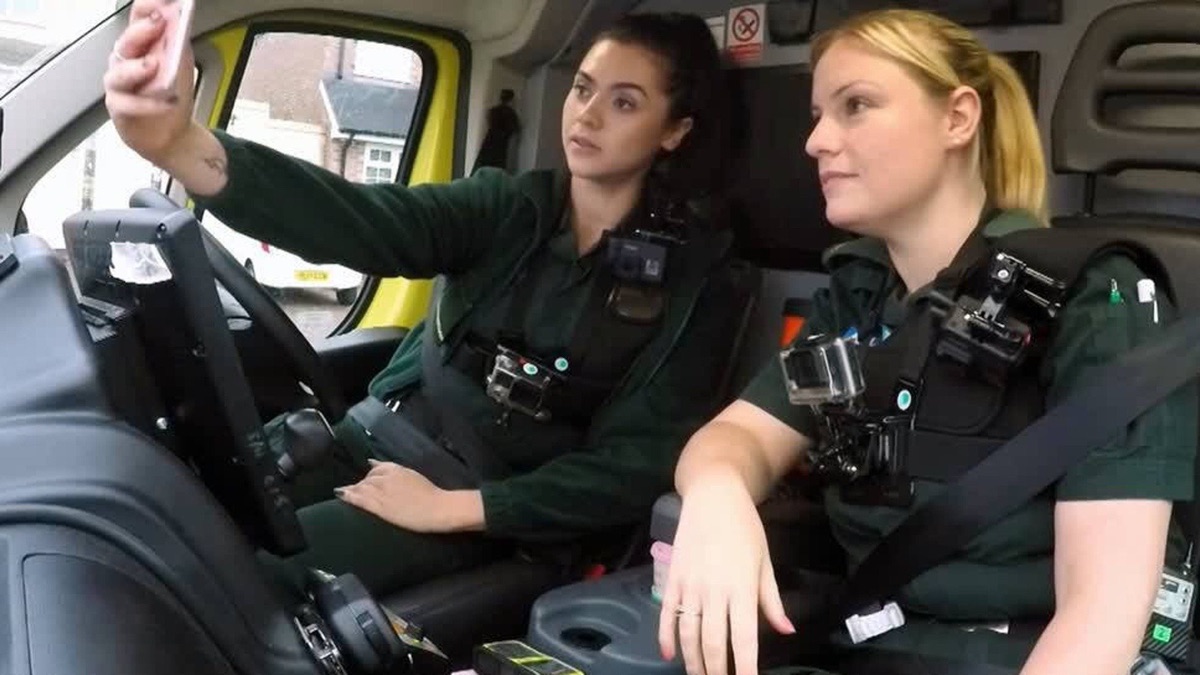 Inside the Ambulance 902 - Inside the Ambulance (Season 9, Episode 2 ...