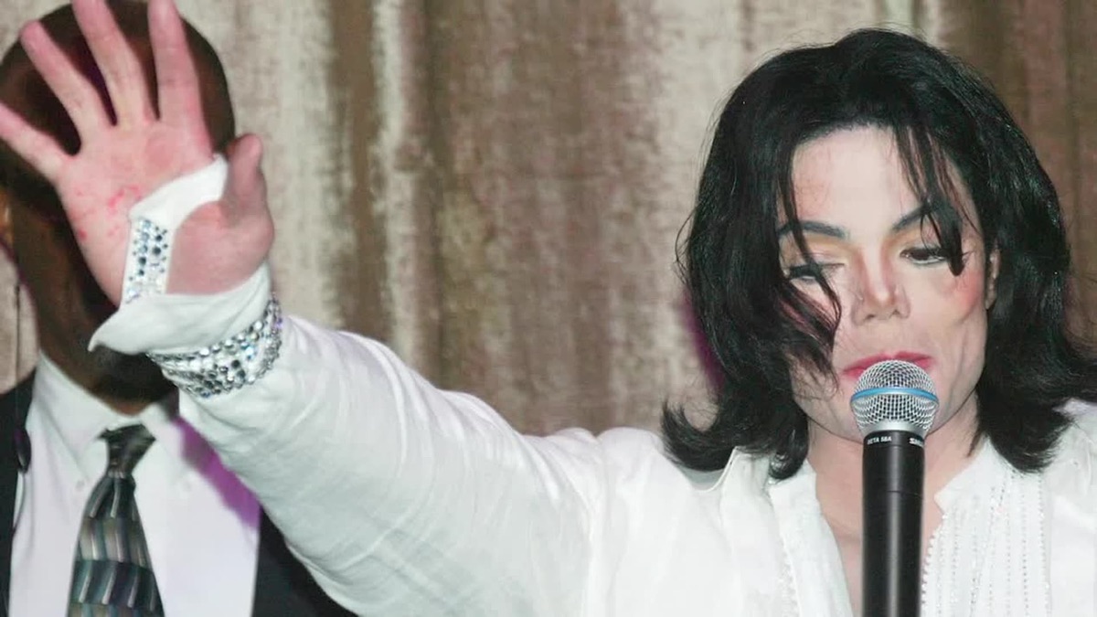 Michael Jackson: Who Was the Man in the Mirror? - Apple TV
