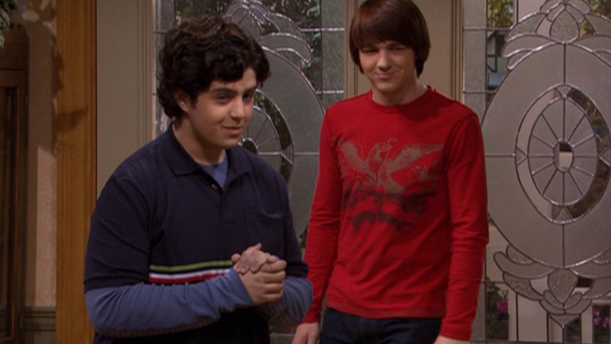 El Drake y Josh Inn - Drake y Josh (temporada 3, episodio 5) - Apple TV ...