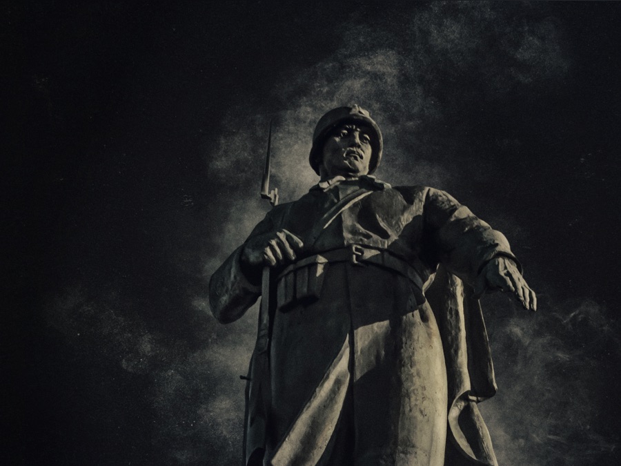 Third Reich: The Rise - Apple TV