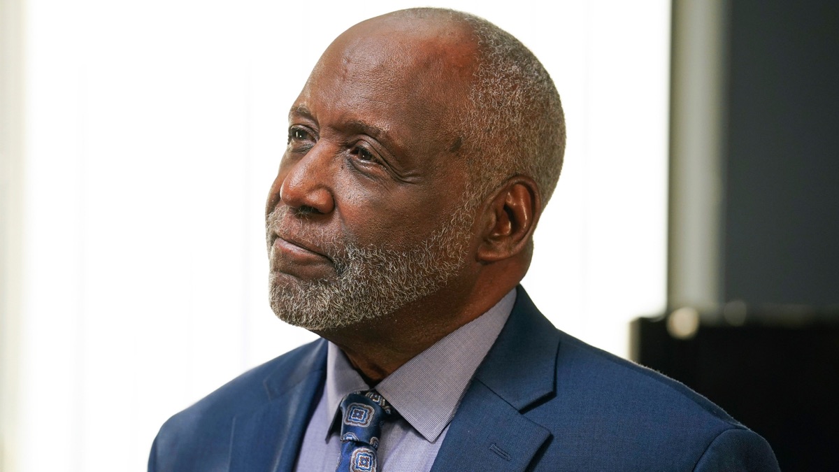 A Whole Lotto Trouble - Lethal Weapon (Series 3, Episode 3) - Apple TV (BH)