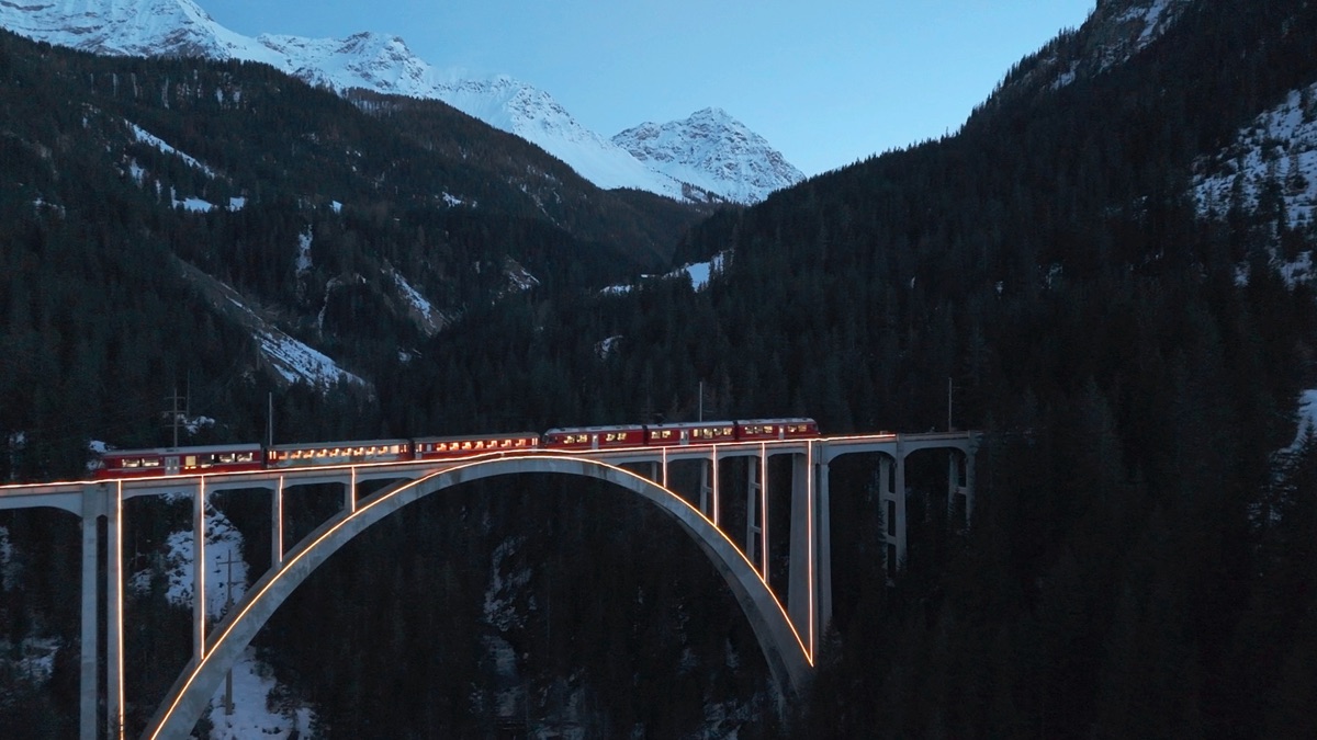 ‎The Adaptable Arosa Line – Through Snow And Ice: Swiss Alpine Rail ...
