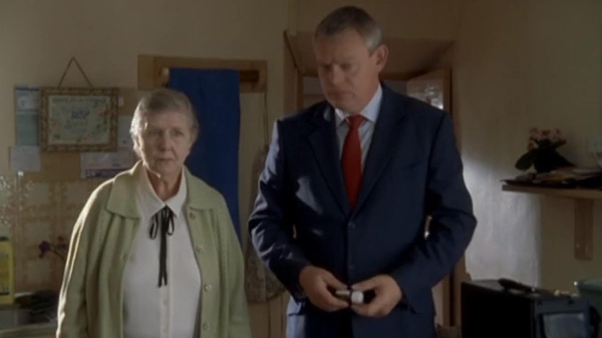 The Two of Us (Nowt So Queer) - Doc Martin (Series 3, Episode 6 ...
