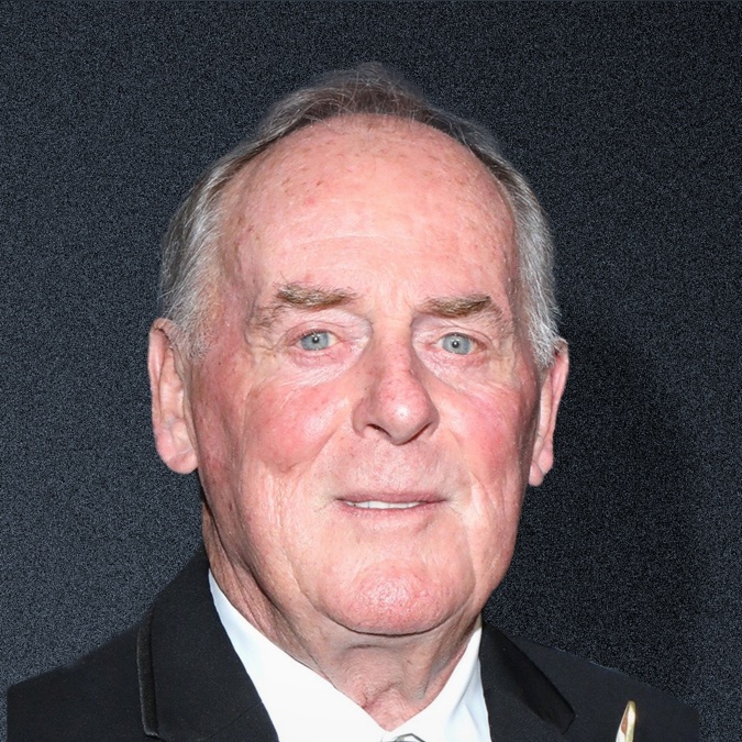 Peter Macneill's Instagram, Twitter & Facebook on IDCrawl