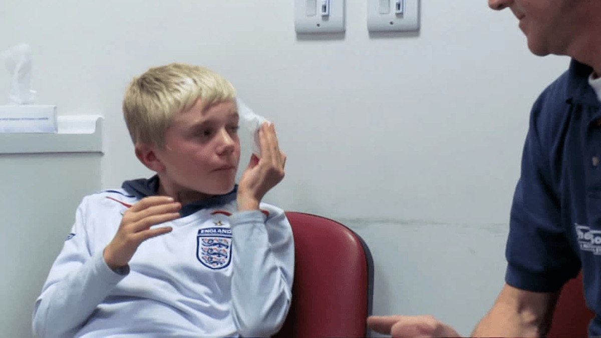 ‎Emily Fish Pt. 2 – Children's Hospital (Season 1, Episode 8) - Apple ...