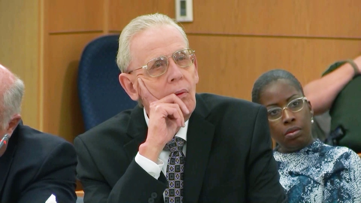 Donald Hartung - Prime Crime (Season 3, Episode 10) - Apple TV