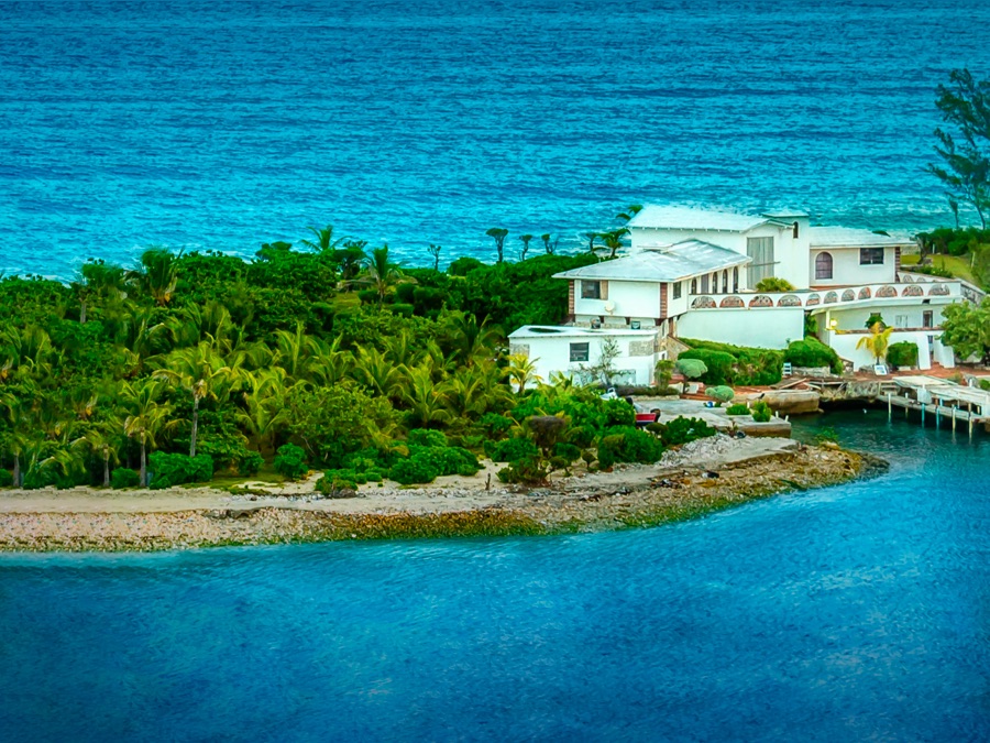 Bahamas Life - Apple TV