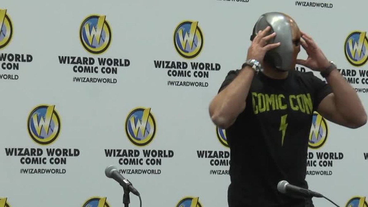 Celebrity Close-Up: Manu Bennett - Austin - Apple TV