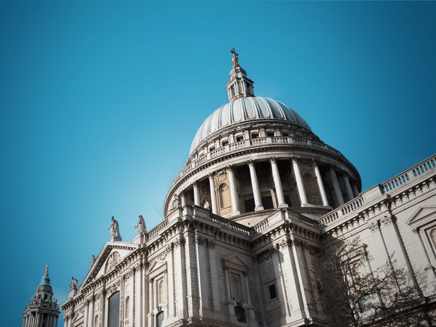 Britain's Great Cathedrals: To the Glory of God - Apple TV