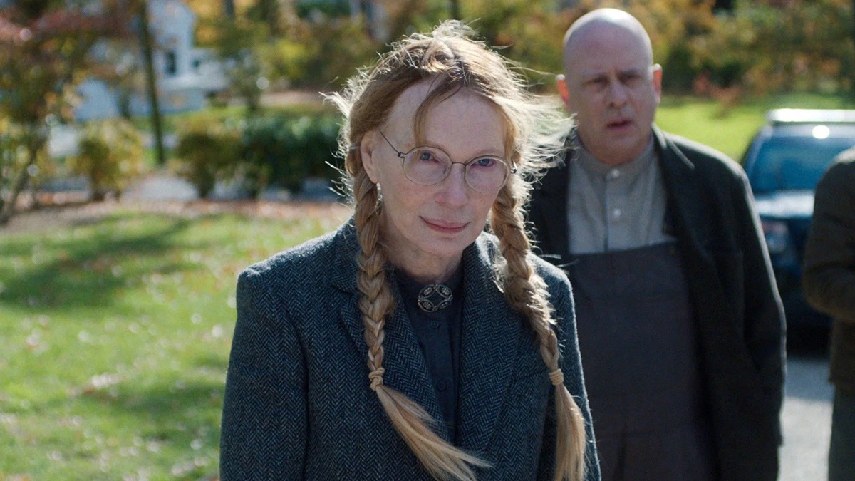 ‎Someone to Watch Over Me – The Watcher (Season 1, Episode 4) - Apple ...